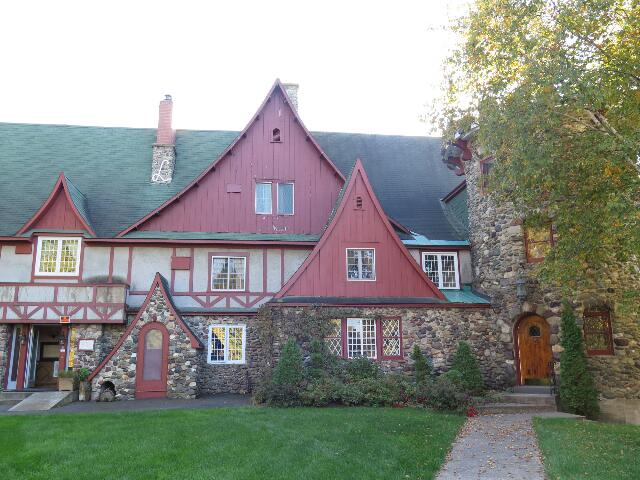 the Castle Inn – nellyglass studio